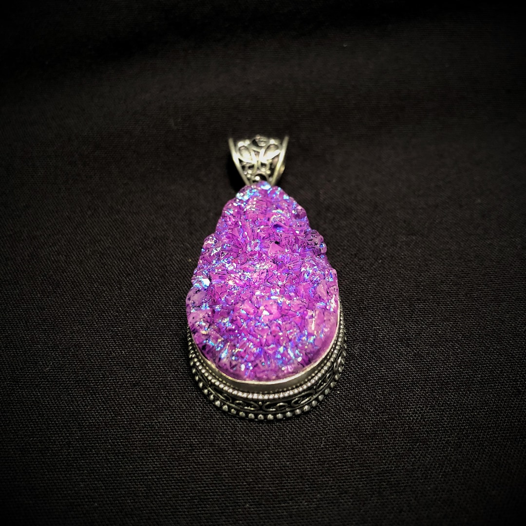 PENDANT, QUARTZ Treated With Titanium, Violet mauve Tint. Titanium ...