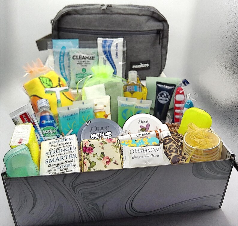 Travel Essentials Kit: Self Care Gift Set for Vacation - Etsy