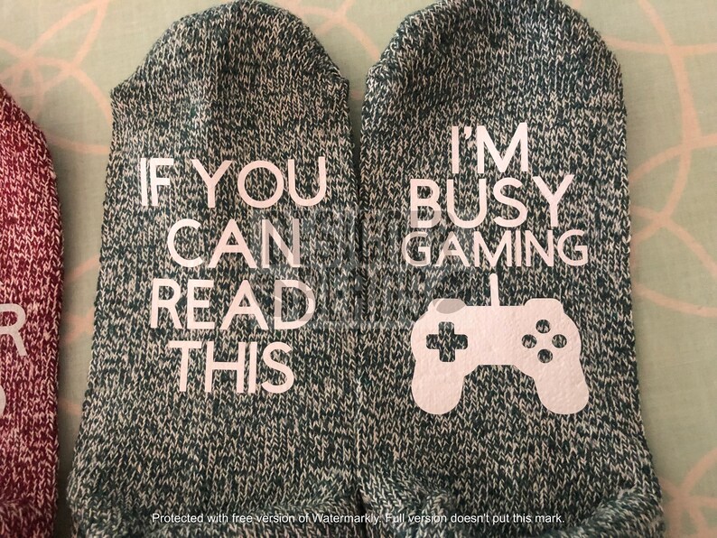 SVG - If You Can Read This, I'm Busy Gaming - Etsy