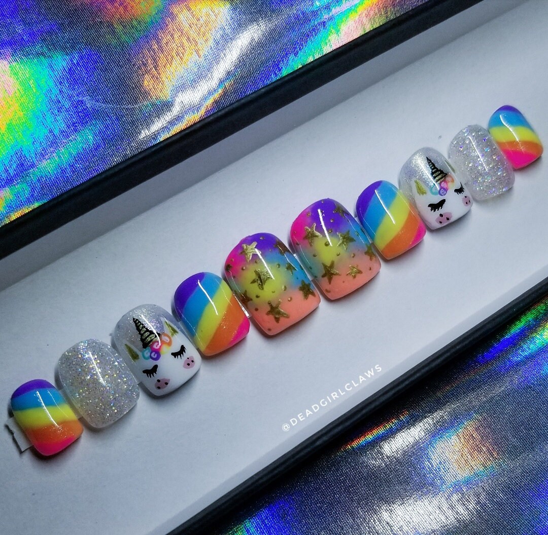 Custom Press on Nail set DM me a photo or description before | Etsy