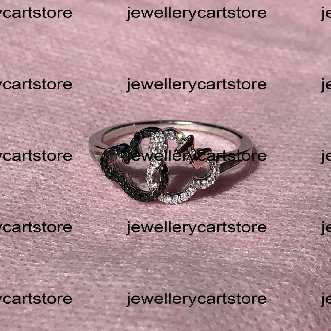 Mickey Mouse & Minnie Mouse 1/4 CT. T.W. Diamond Interlocking Ring in ...