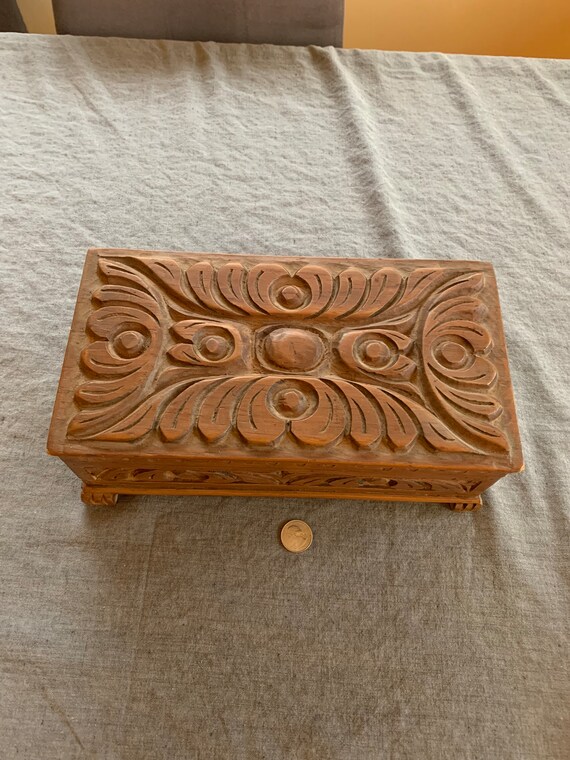 Vintage Carved Wood Box - Gem