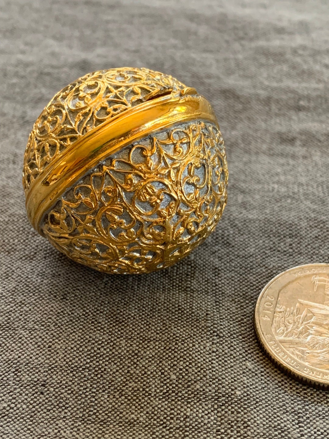 Metropolitan Museum 24K Gold Electroplate Pewter Trinket Pill Snuff ...