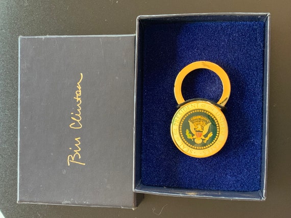 Bill Clinton Official Presidential Keychain NIB - Gem