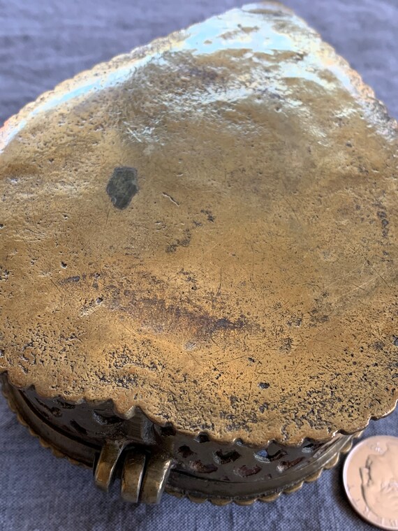 Antique Brass Jali Cut Heart Shape Jewelry Box - Gem