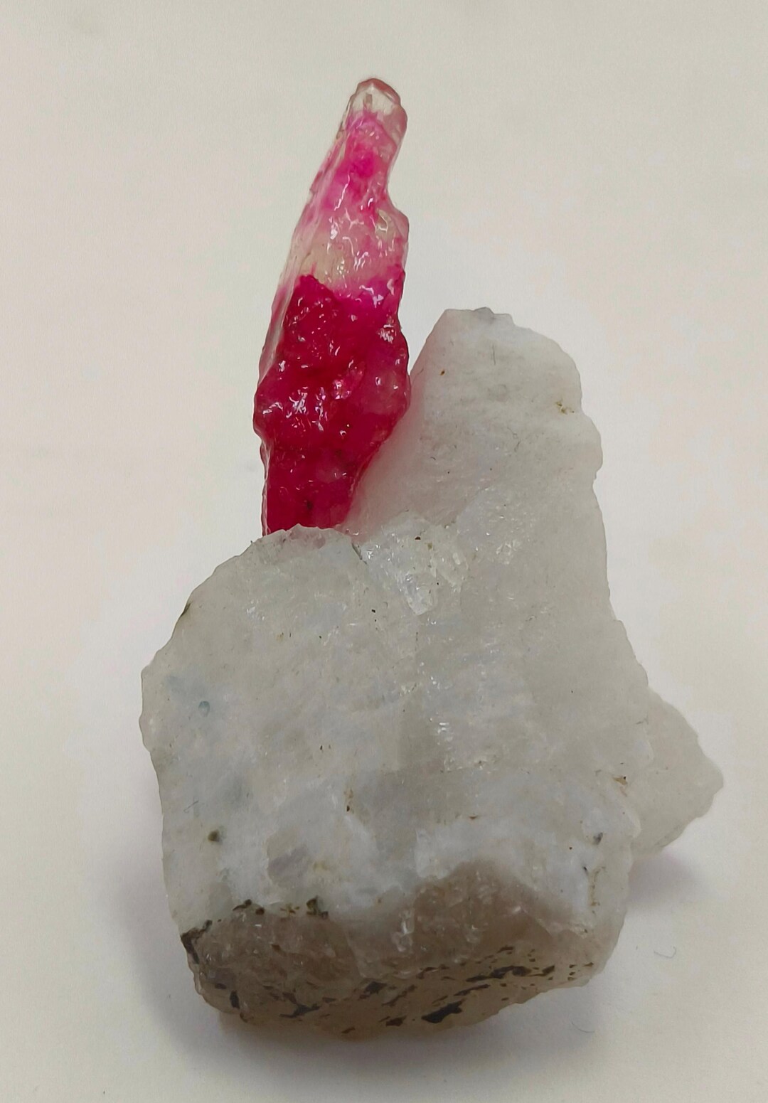 38 Cts Natural Bixbite Red Beryl Crystal Raw Rough Loose Gemstone ...