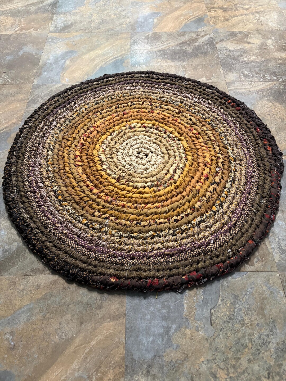 Amish Rag Rug in an Ombré Brown- 27” Circle - Etsy