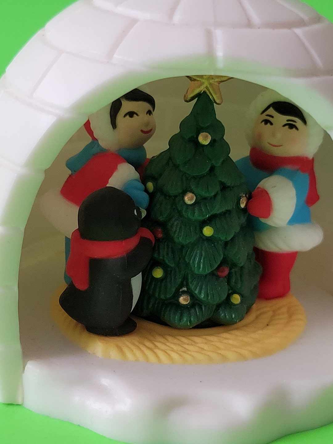 AVON WINTER FUN ~igloo Ornament W/penguin & 2 Women Decorating A ...