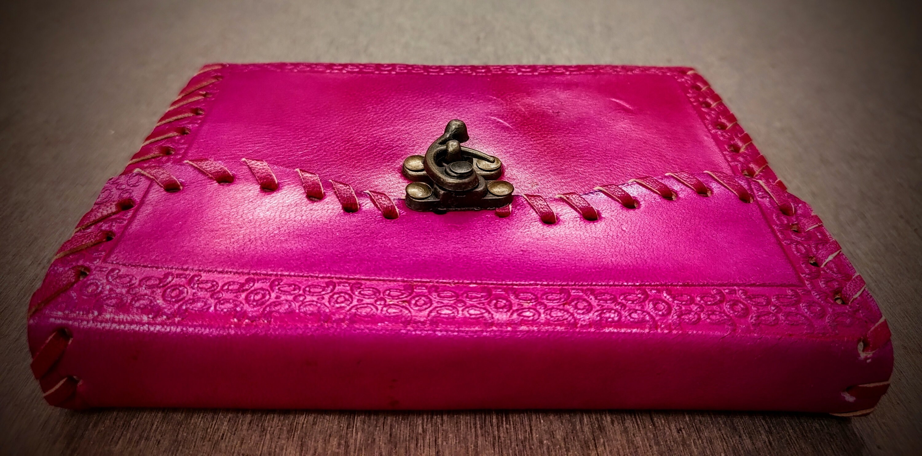 Handmade Pink Leather Journal: A5 Refillable Notebook, 200 Unlined ...