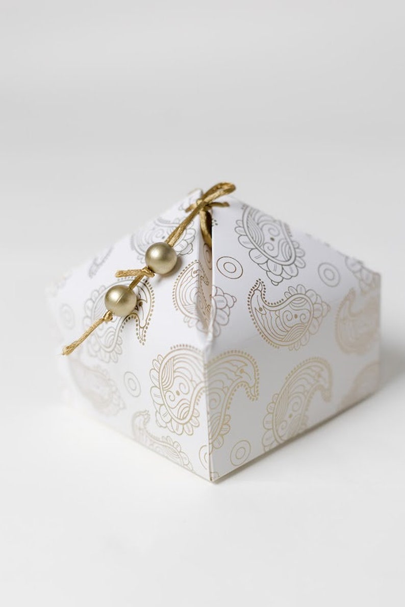 Empty Gift Box With Paisley Design,, Empty Box to Add Your Gifts In ...
