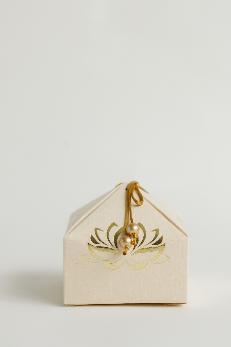 GIFT BOXES, Hamper Trays, Empty Box to Add Your Gifts In, SIZE 13cm X ...