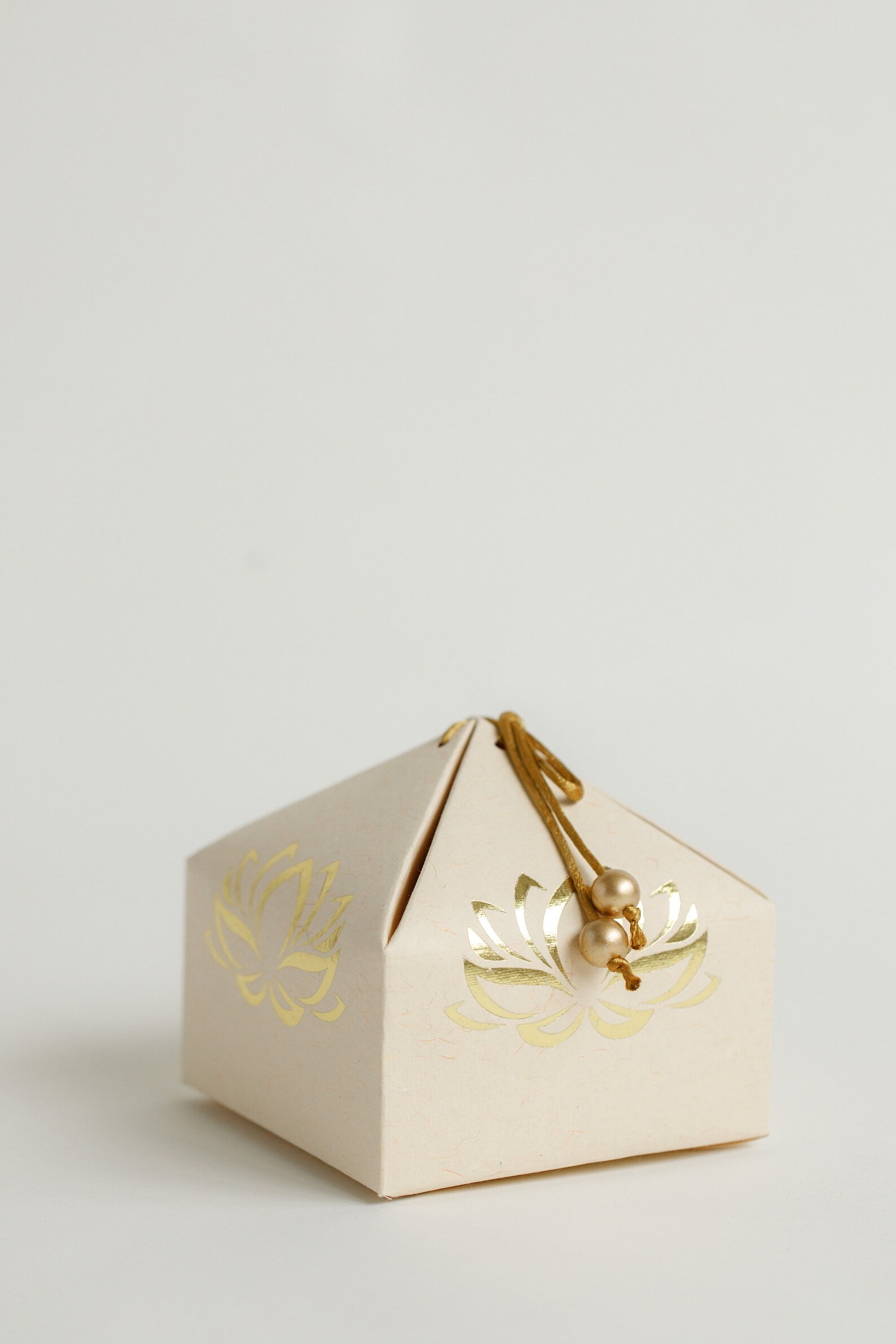 GIFT BOXES, Hamper Trays, Empty Box to Add Your Gifts In, SIZE 13cm X ...