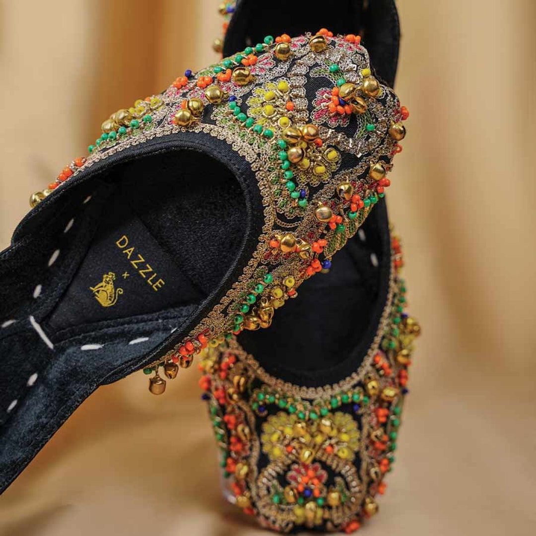 Pakistani Khussa Shoes for Women Pakistani Juttis for Women Punjabi ...