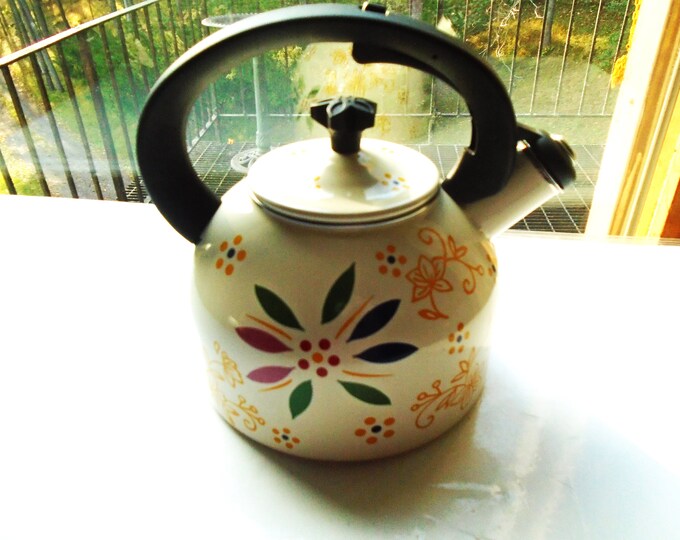 1 New Temptations by Tara Old World Tea Kettle Teapot Stovetop & Oven ...