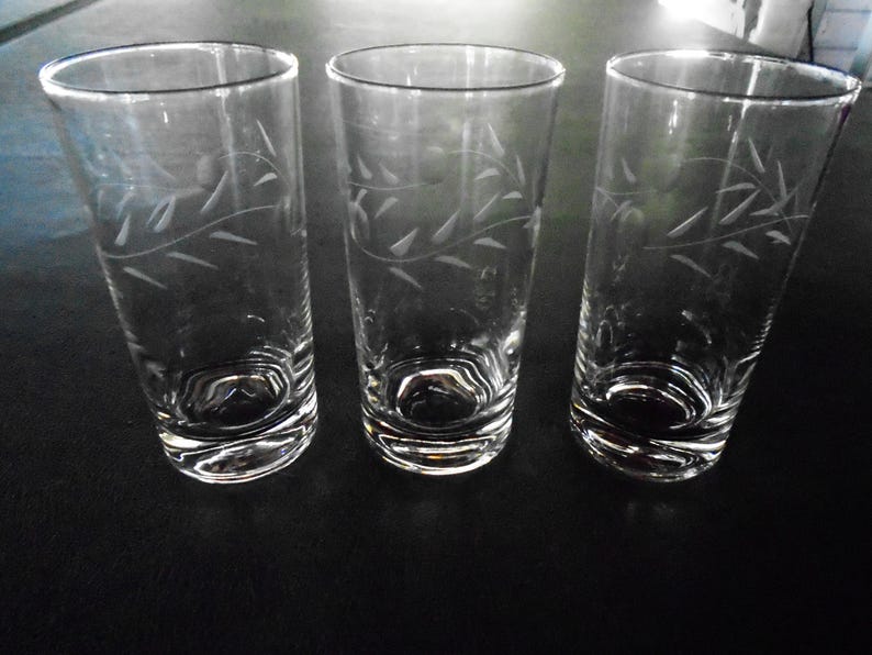 3 Vintage Etched Wheat Pattern Glasses - Etsy