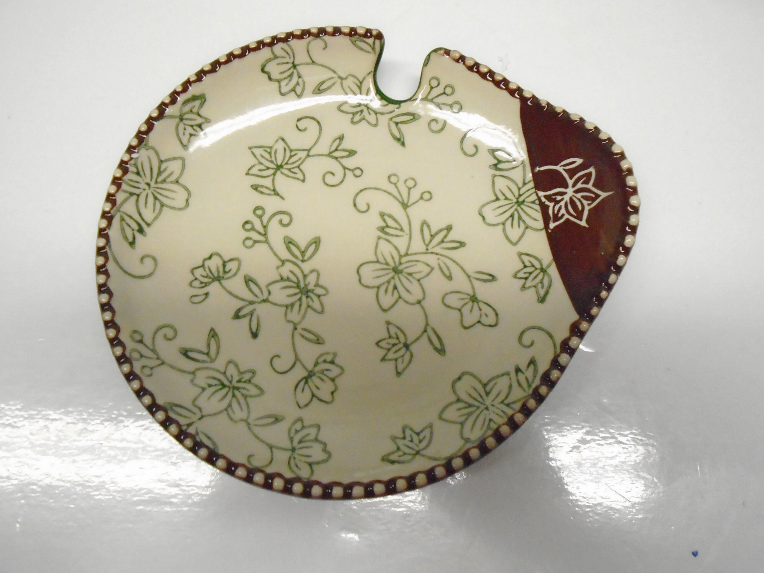 2 New Temptations Old World Brown and Green Covered Soup Cup Bowl Sets ...