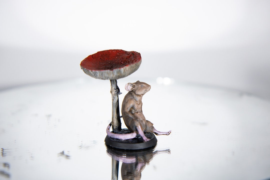 Mouse Villager Painted Model - Lord of the Print Miniature | Dungeons ...