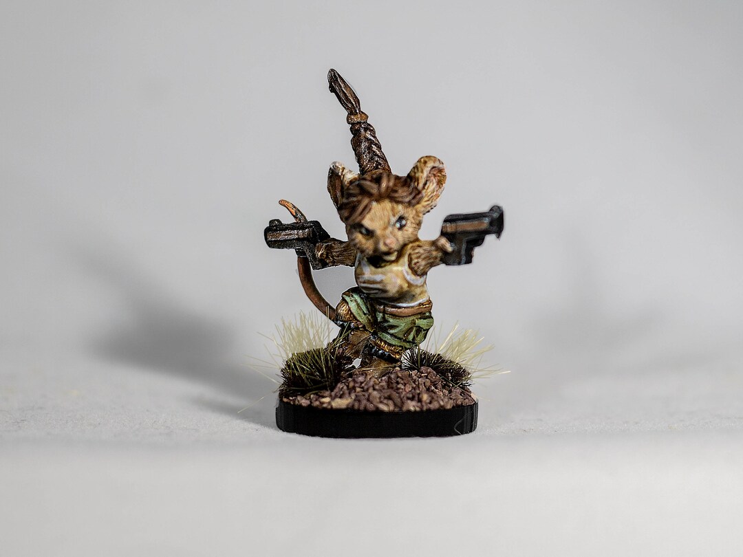 Lara Kraft, Mousling Adventuress - Dungeons & Dragons Painted Miniature ...