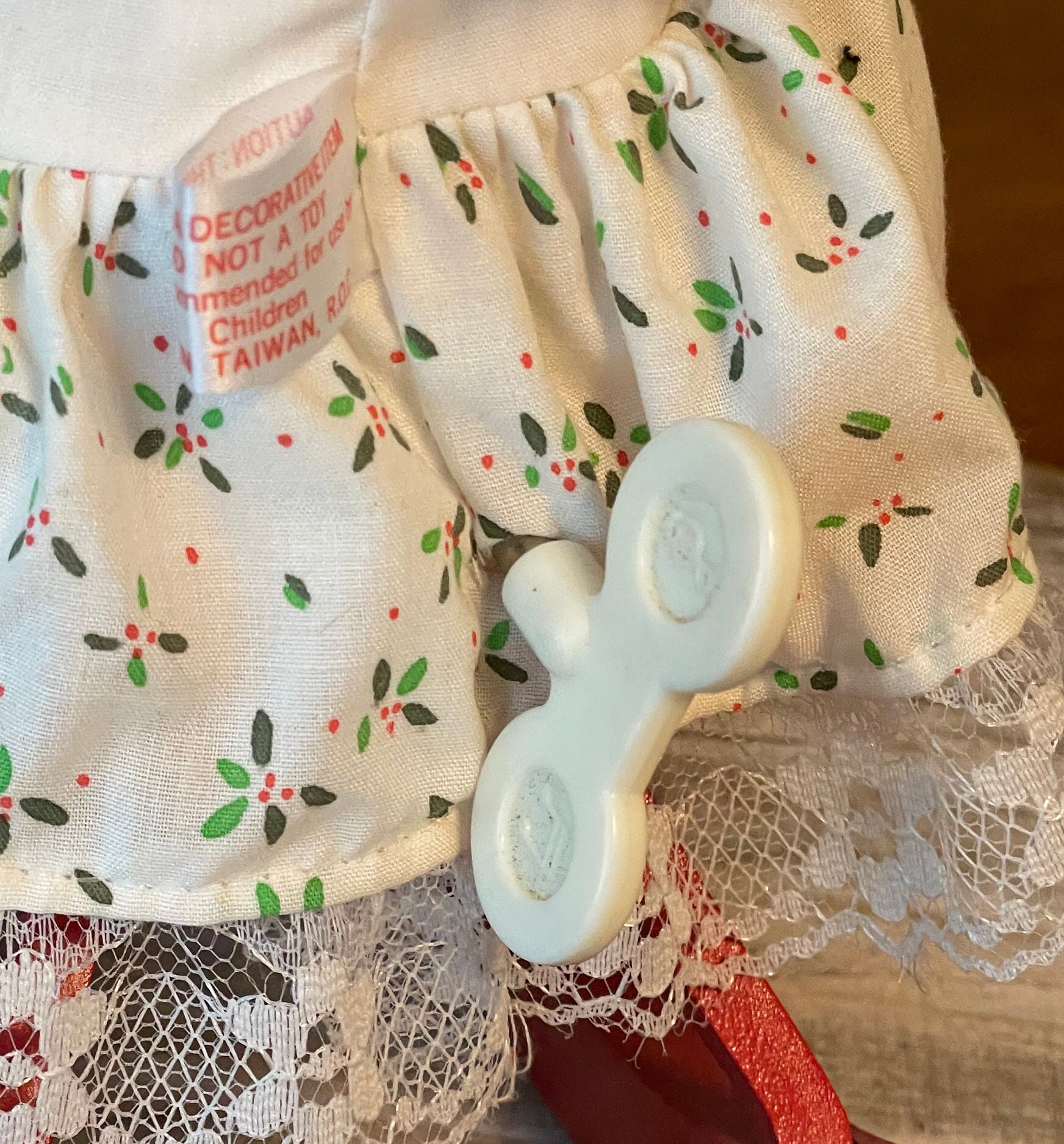 Berkeley Design Made in Taiwan Christmas Cuddle Kidztm Musical Windup ...