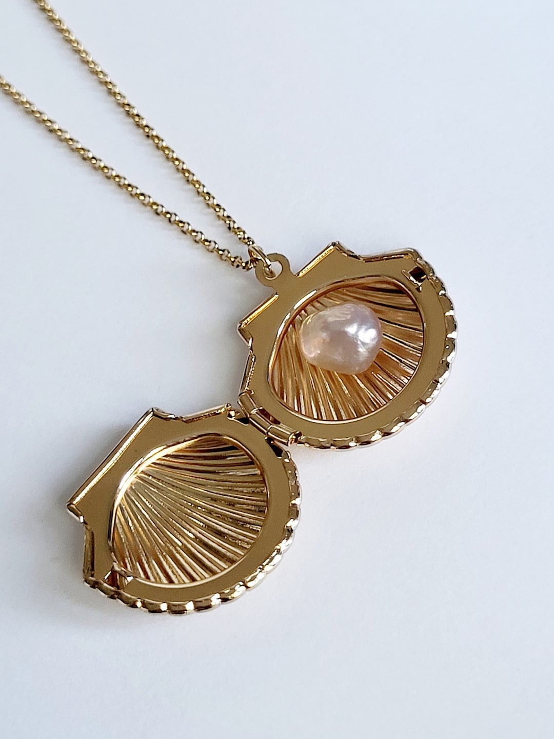 14K Gold Shell Locket With Loose Wish Pearl Locket Gift for Her ...