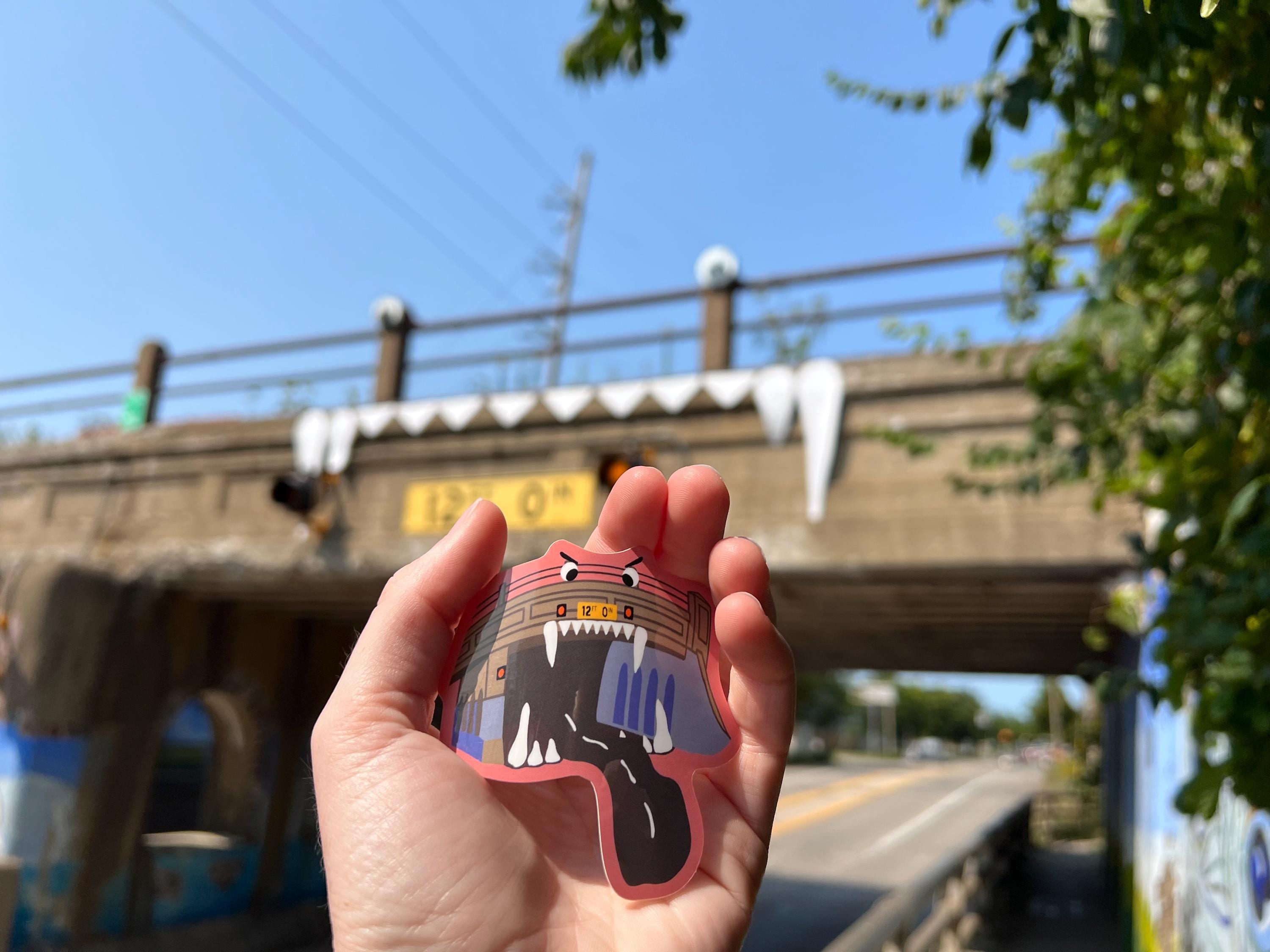 Lansing, Michigan “big Penny” Pennsylvania Avenue Truck Eating Bridge ...