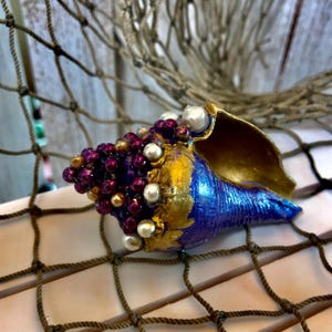 Handpainted and Embellished Shells - Etsy