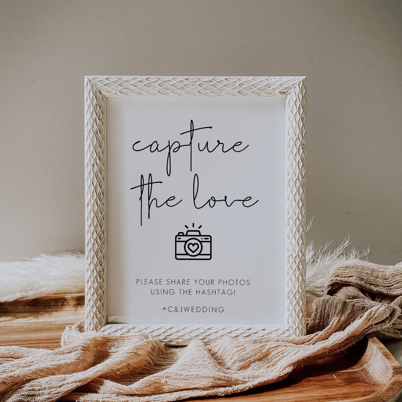 Capture the Love Sign Template Minimalist Wedding Photo Sign - Etsy