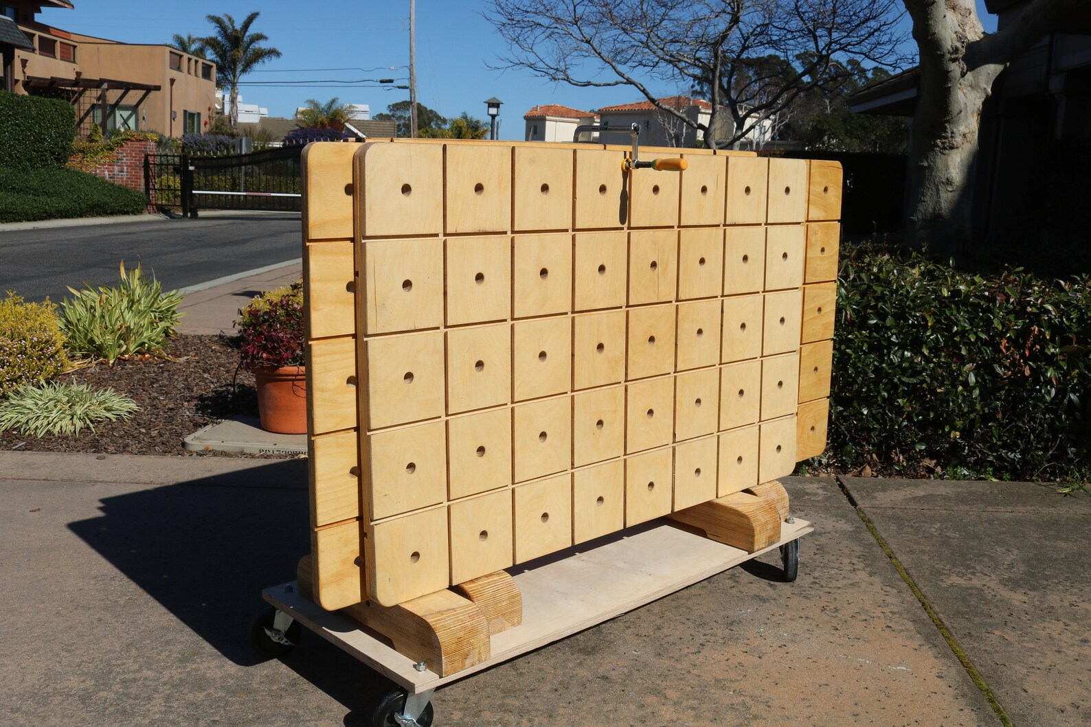 Popup Workbench Plans Based on Sawstallions and Matchfit Dovetail ...