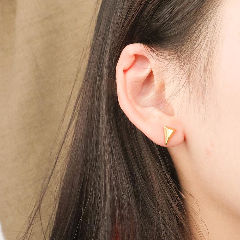 18K Gold Plated Pyramid Shape Stud Earring Anti Tarnish Waterproof ...