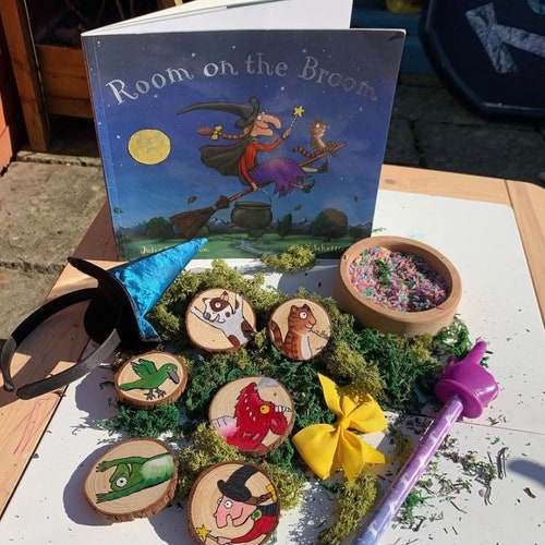 Room on the Broom Story Sequencing Pack - Etsy UK