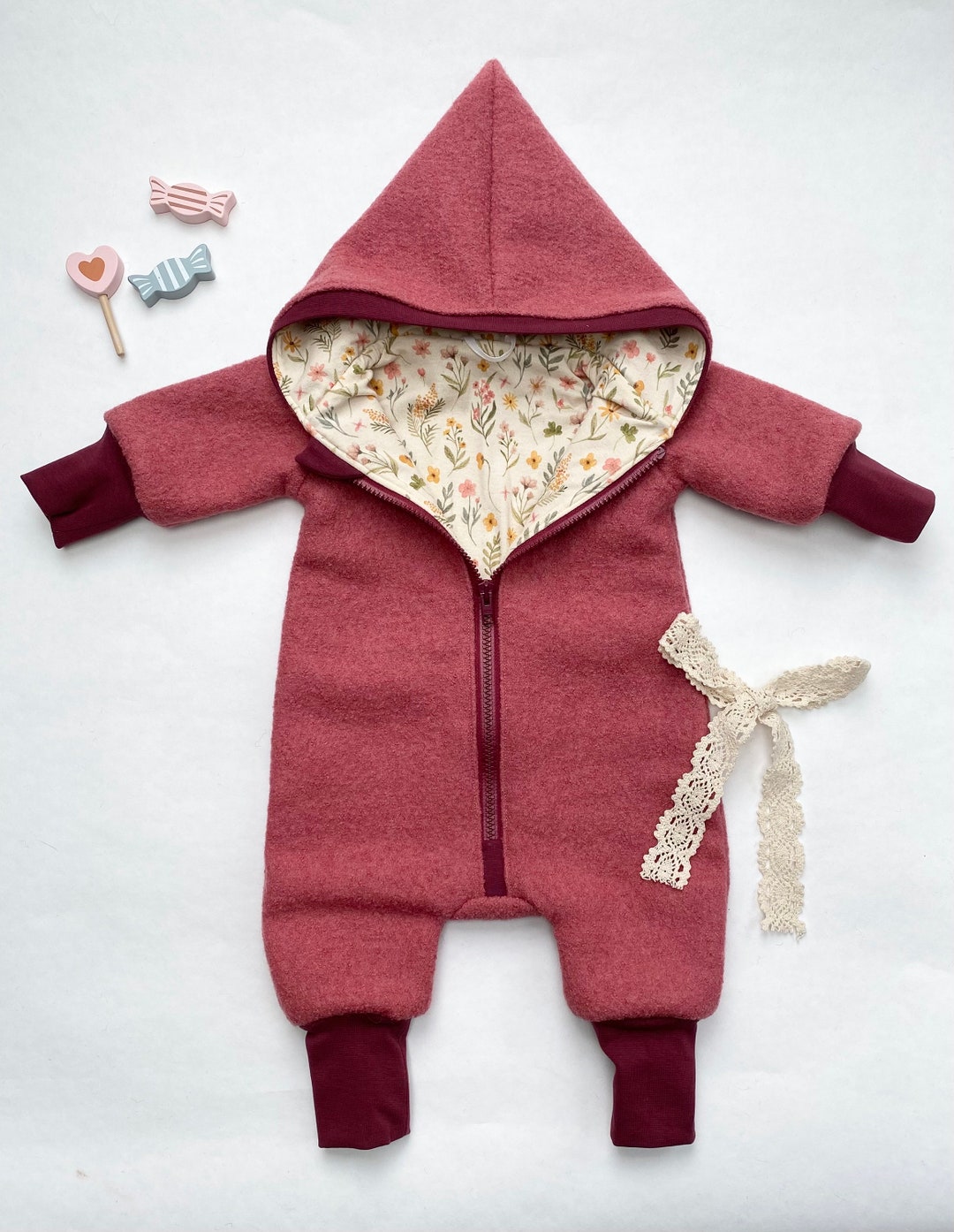 Walk Overall Salmon Pink Cuffs in Light Burgundy Summer Meadow With ...