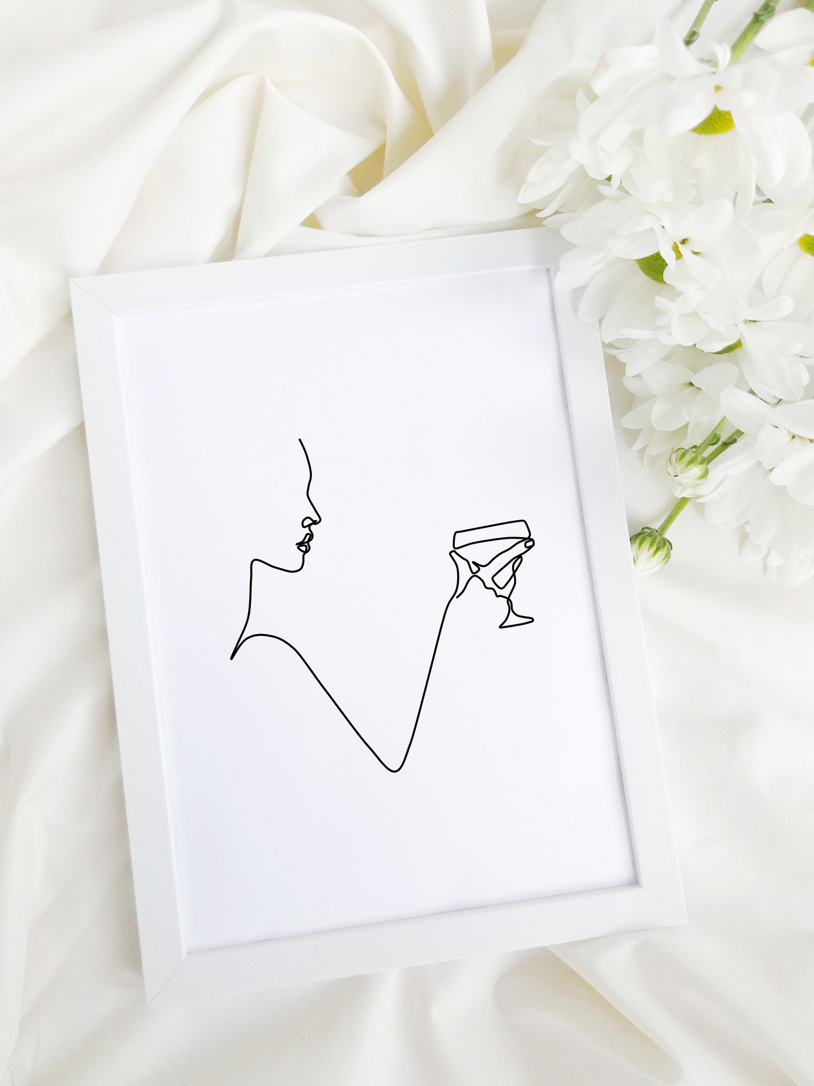 Cocktail Line Art, One Line Drawing, Hand Holding Glass Print ...