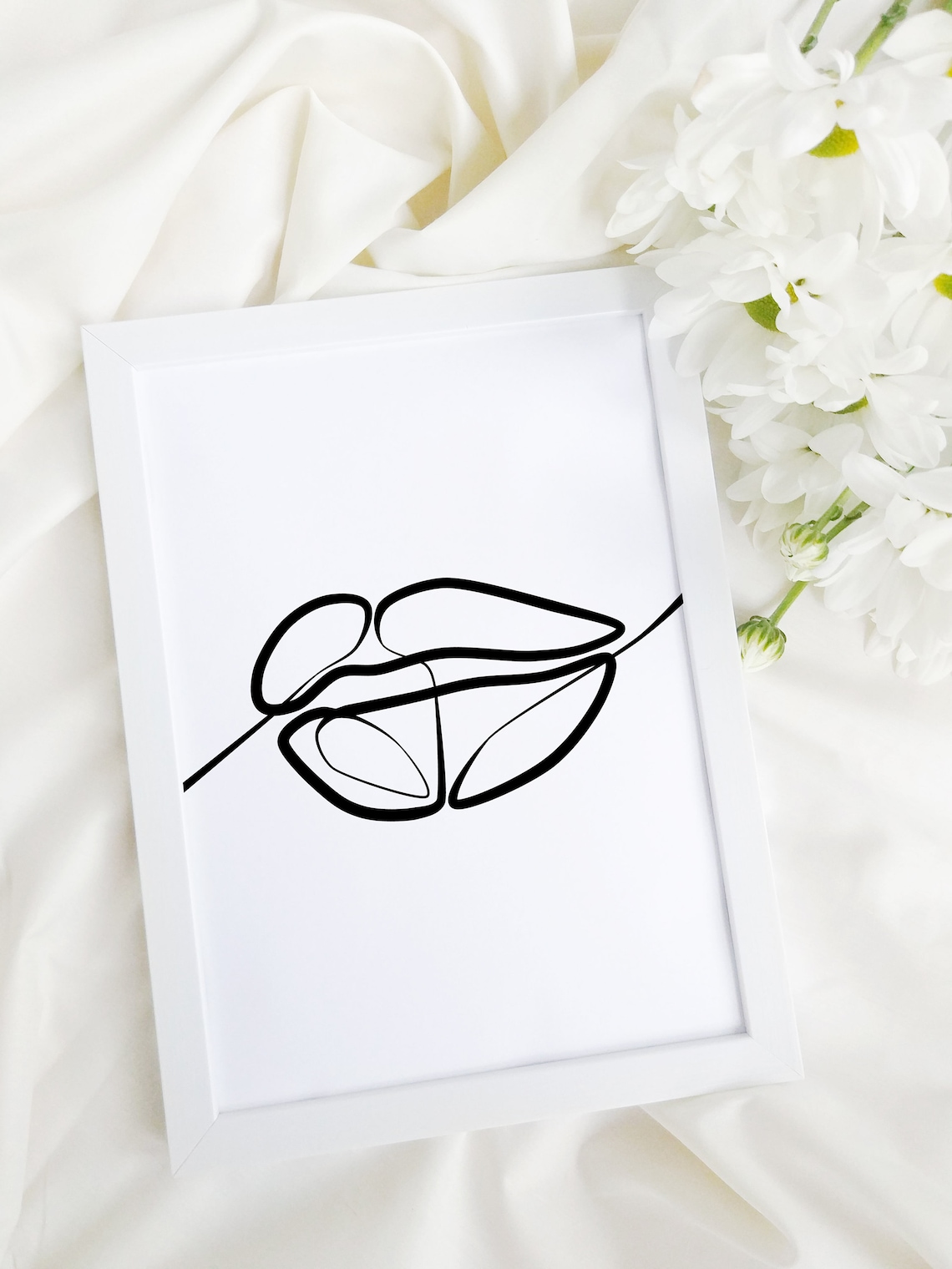 Lips Line Art Print, Minimalist Woman Wall Art, One Line Drawing ...