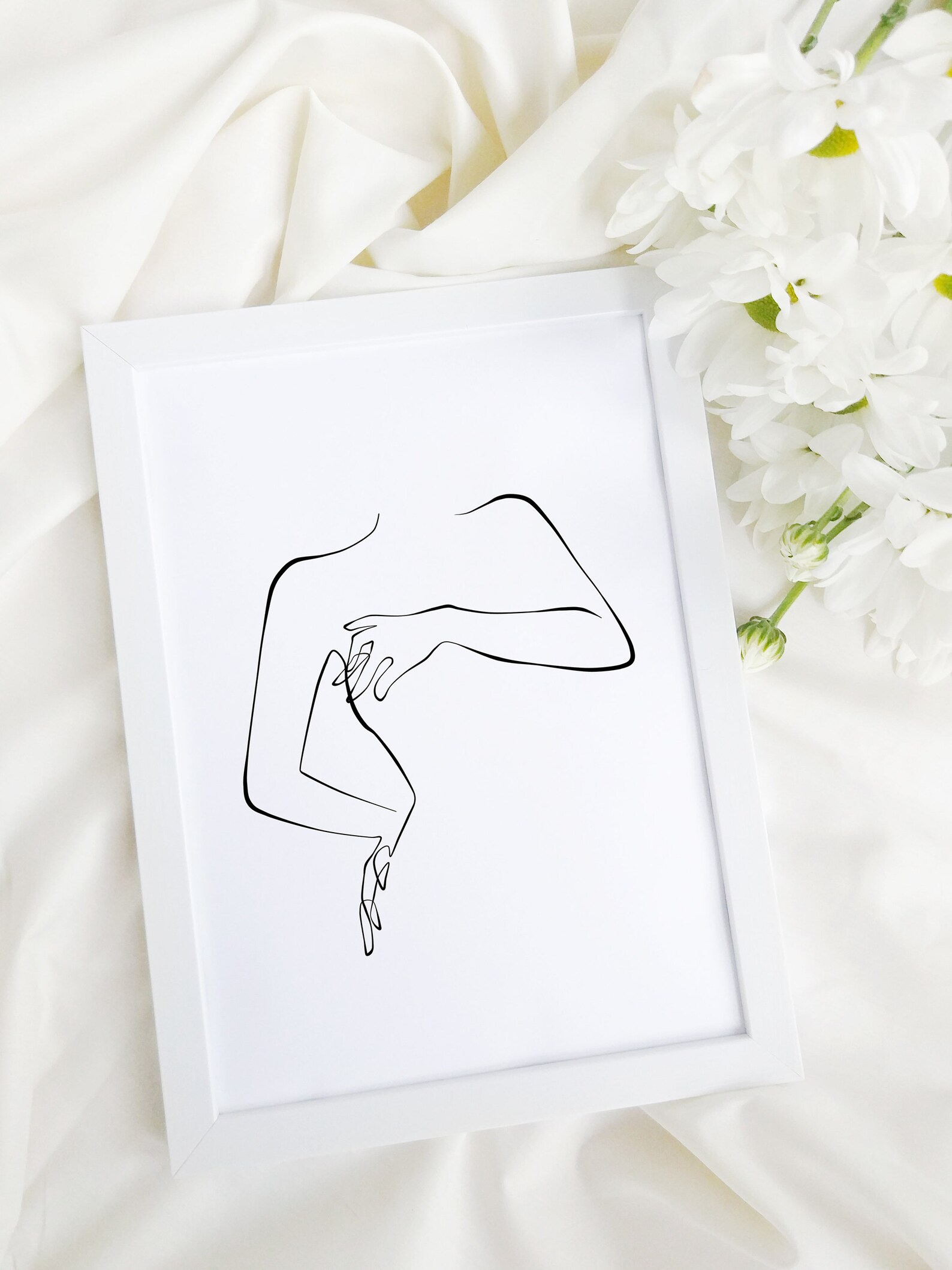 Woman Body Outline Art, Minimalist Female Wall Art, Abstract Figure ...