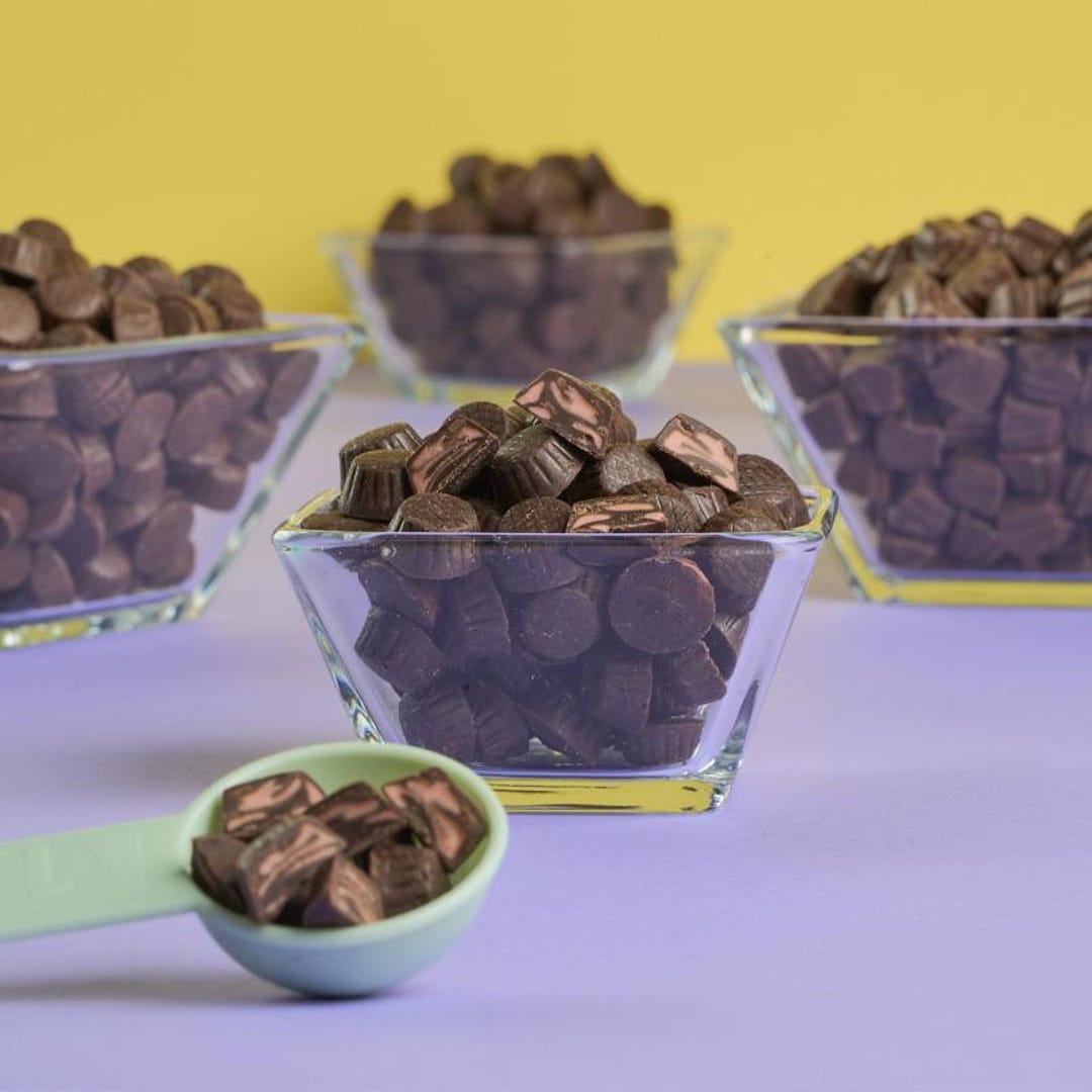 Dark Raspberry Mini Cups – 1 Lb. - Chocolate Dessert Cups for Weddings ...