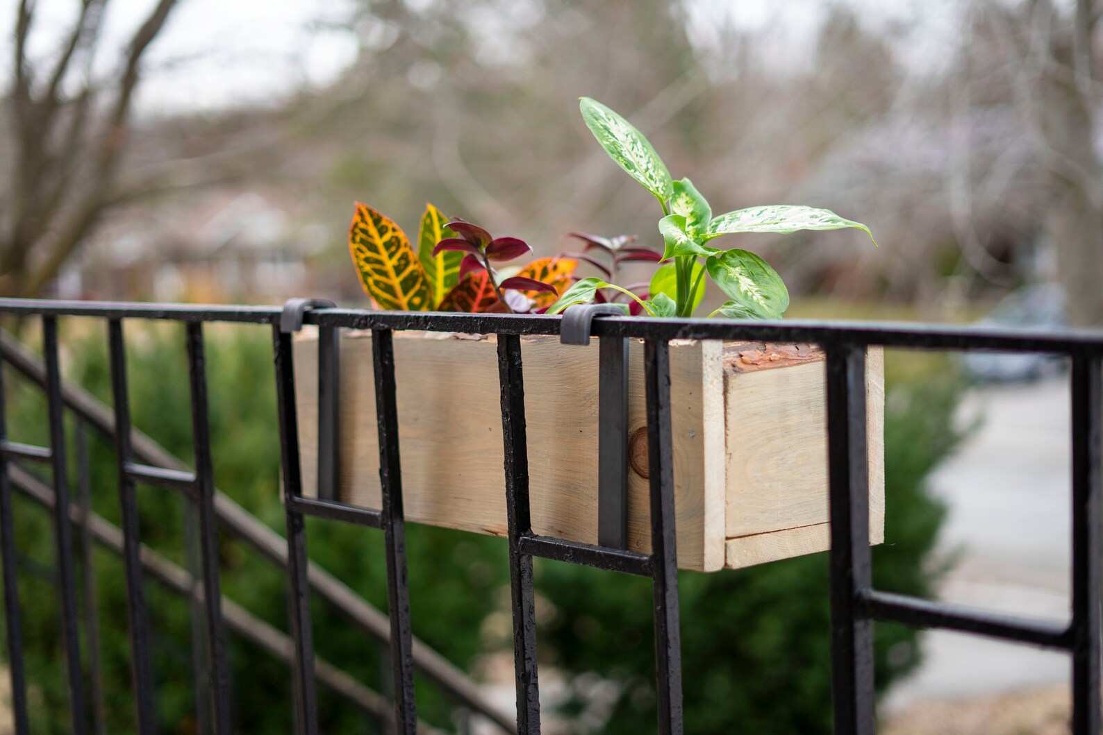 Deck Railing Planter Brackets Custom Flower Box Holder Rail - Etsy Canada