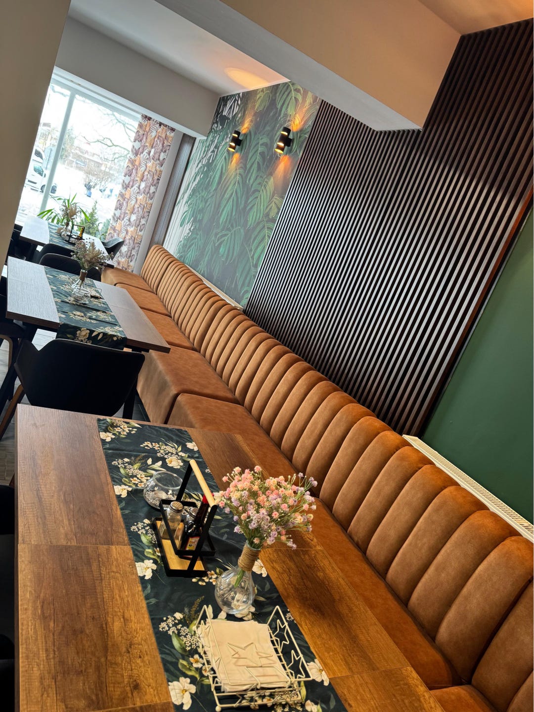 Banquette Custom-made Bench Booth Seating - Cafe, Kitchen, Bar Kitchen ...