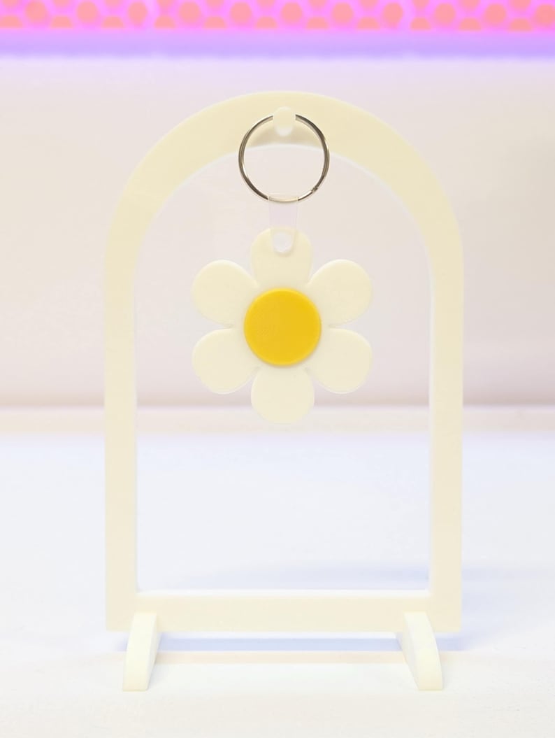 3D Printable Daisy NFC Keychain: STL + 3MF Digital File - Etsy