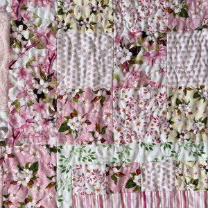 Pink Dogwood Baby Quilt - Etsy