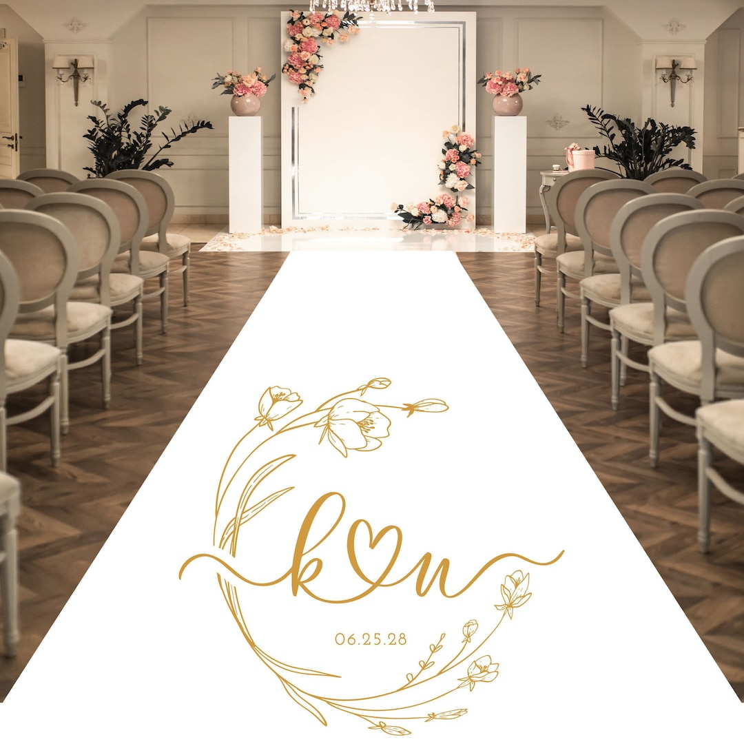 Personalized Wedding Aisle Runners - Wedding Monogram Classic Round ...