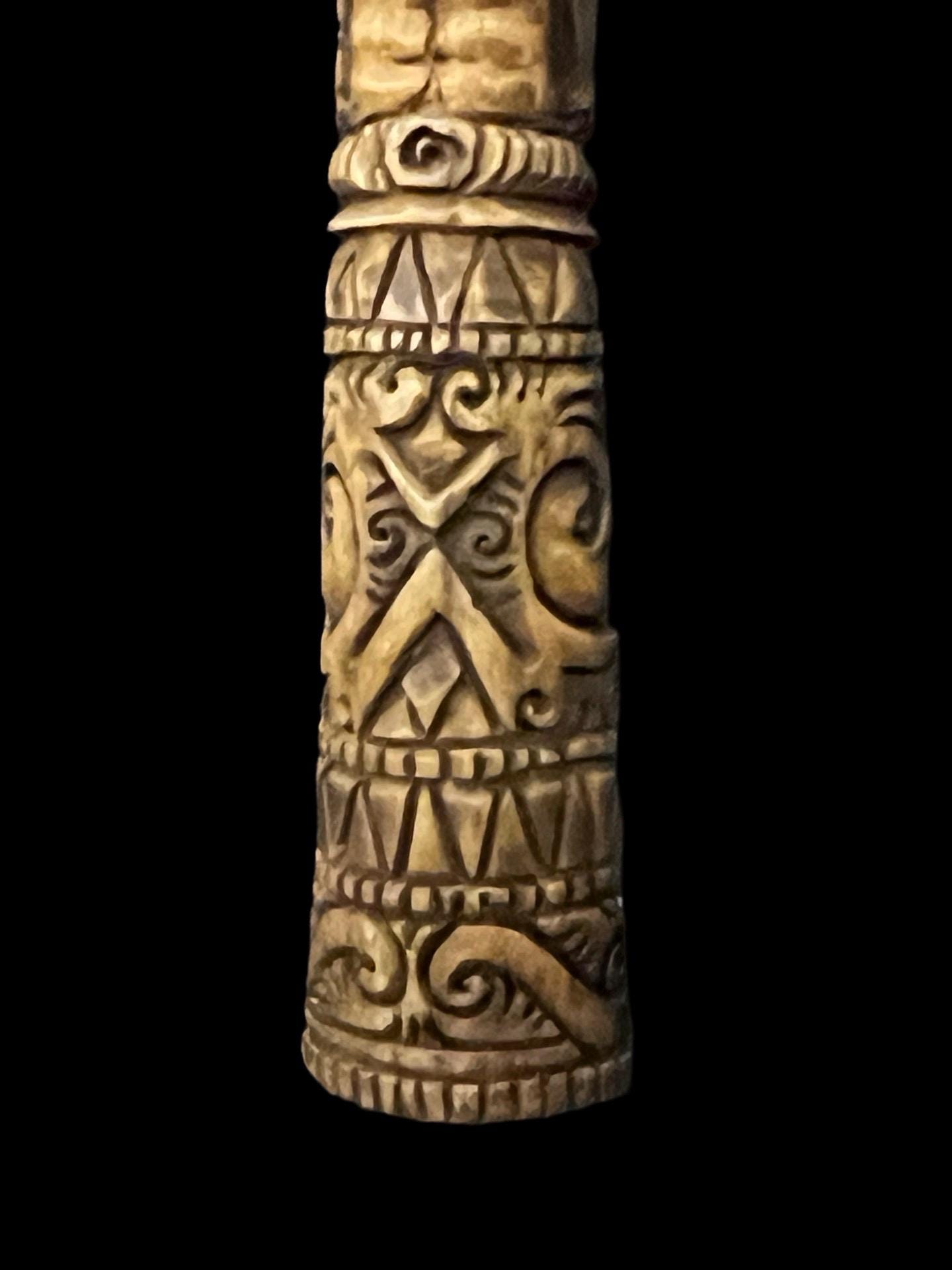 A Beautiful Fine Kayan/kenyah Dayak Bone Carving/house Protector Charm ...