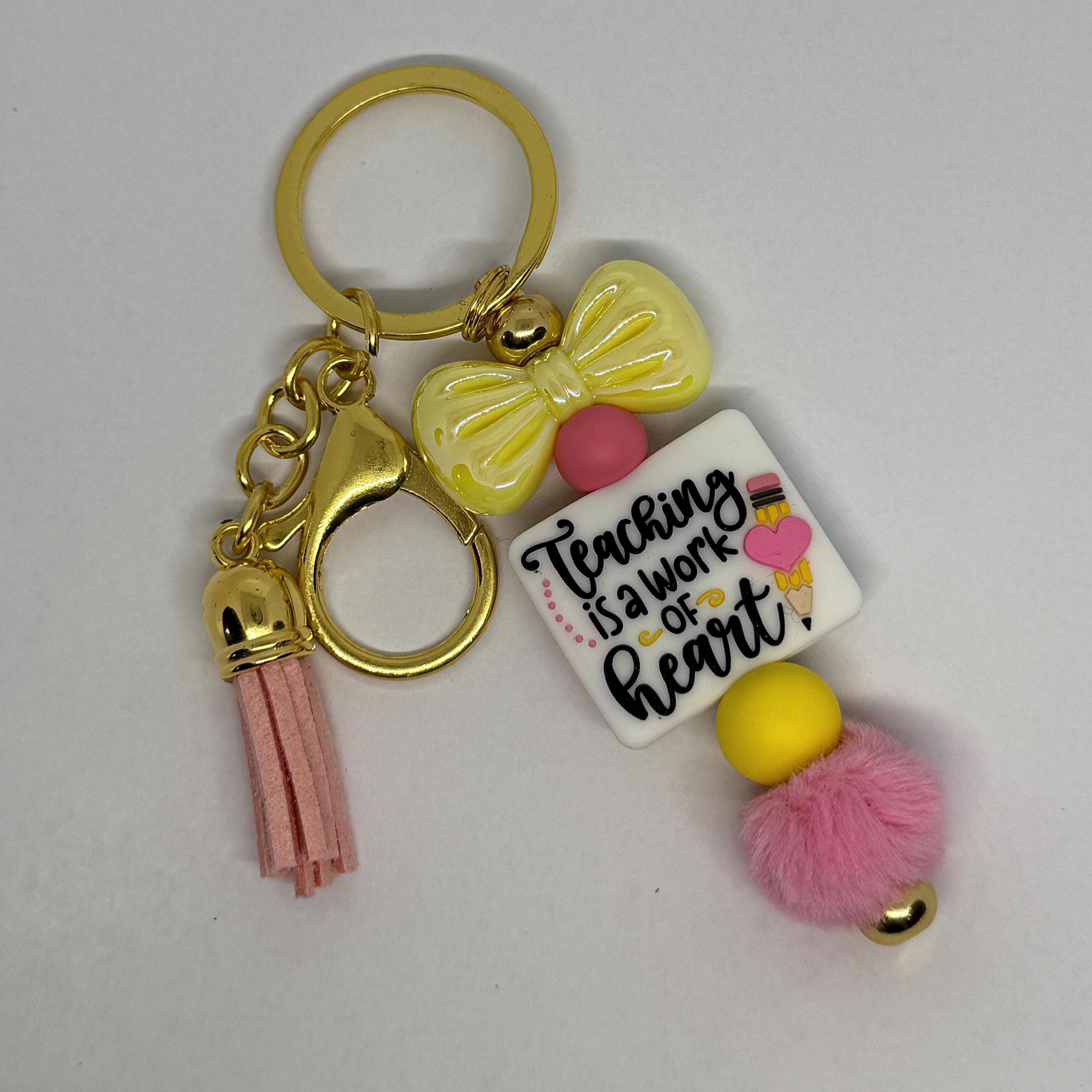 TEACHER APPRECIATION KEYCHAINS // Teacher Appreciation Gifts // Teacher ...