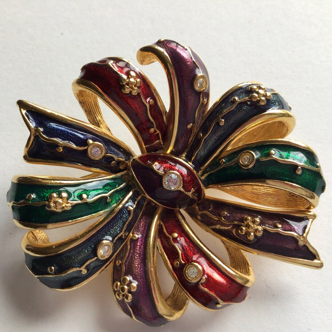 Joan Rivers Vintage Brooch Classic Collection. - Etsy