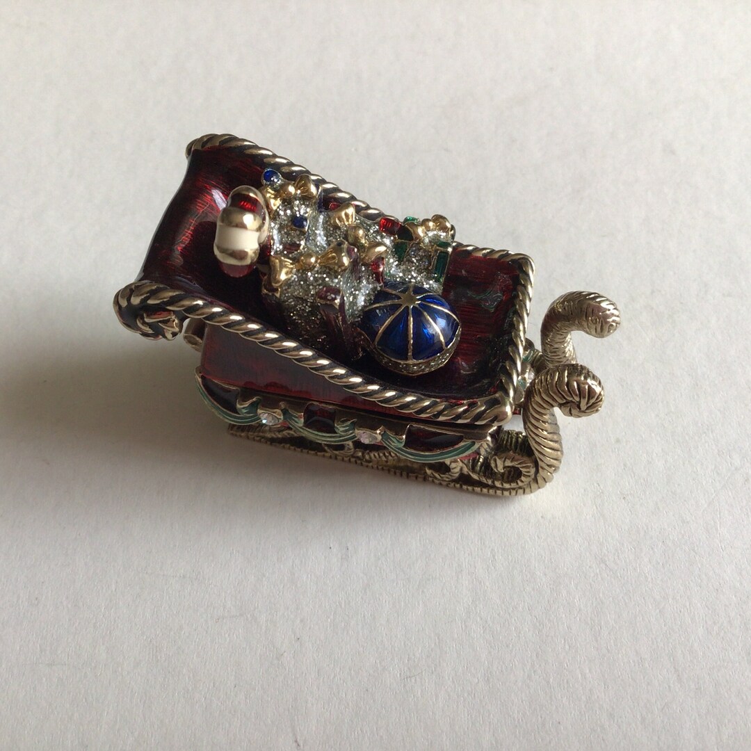 Vintage Monet Santa Sleigh Trinket Box: Hinged Christmas Necklace - Etsy