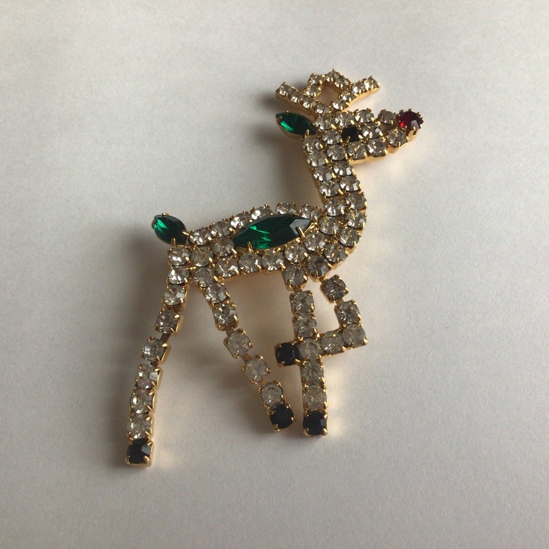 Reindeer Pin - Etsy