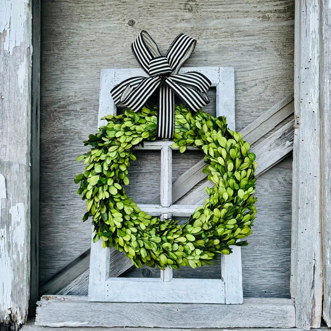 Weathered Farmhouse Window Pane Wall Decor With Green Boxwood Wreath ...