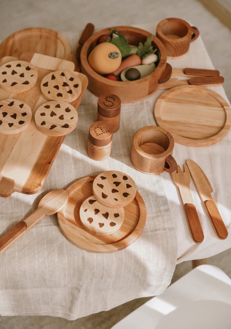 Montessori Kitchen Tools, Wooden Pretend Play Kitchen Dishes Set for ...
