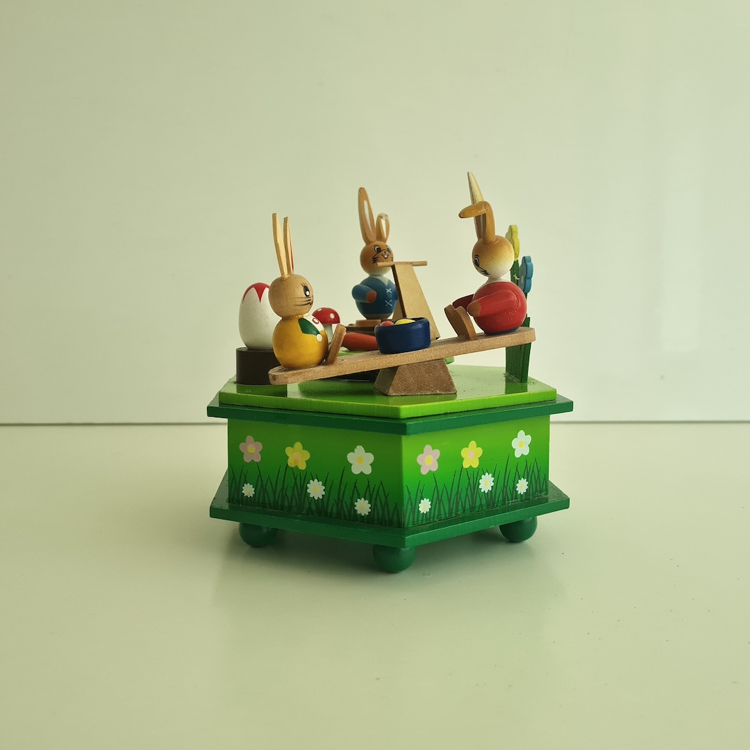 Vintage Retro Easter Music Box With 3 Easter Bunnies - Etsy