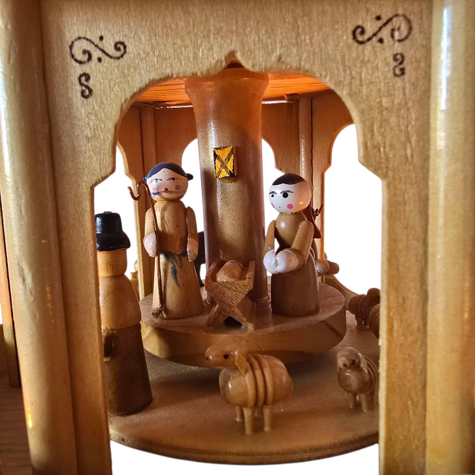 Vintage Big German Pyramid Handmade Wooden Figurines 5 Floors 67 Cm ...