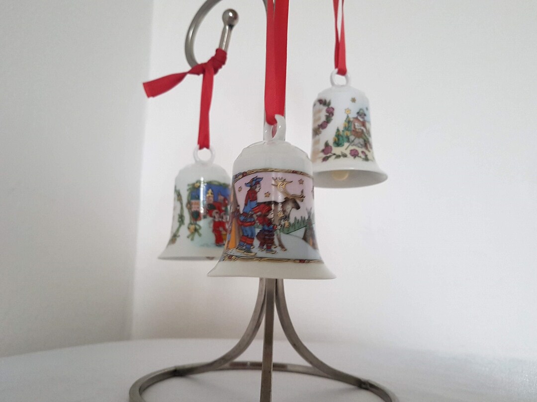 Vintage Hutschenreuther Porcelain Christmas Bells Set – 1993, 1995 ...